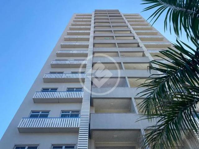Ed. Geneve, prédio recém reformado Com 3 quartos sendo 1 suíte