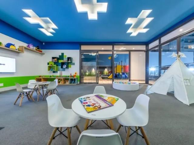 Ed lumini | 181 m2 de área útil