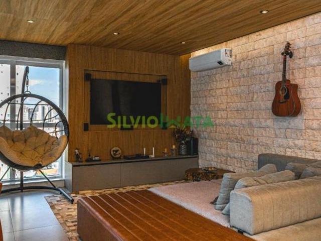 Ed. Park Tower Apartamento com 132 m²