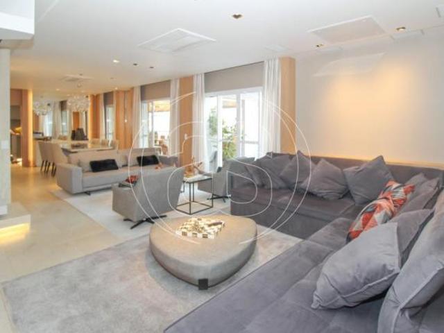ED QUARTIER CAMPO BELO 280m²