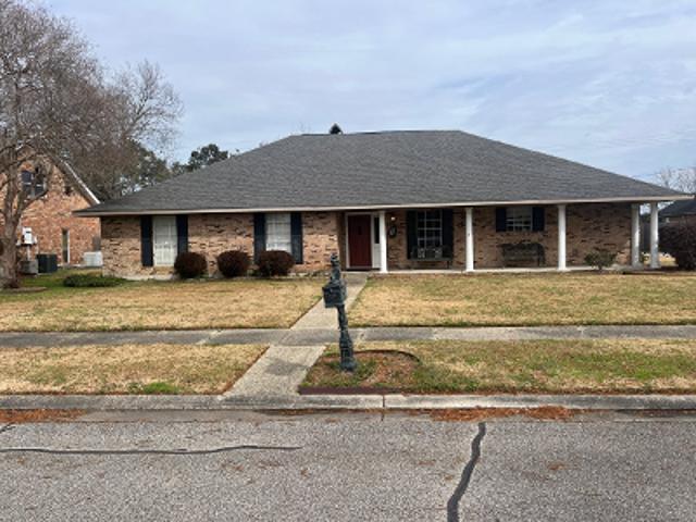 Edmund Dr