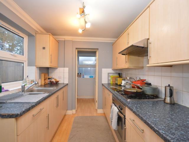 Edmund Street, Kettering NN16, 2 bed property to rent, £900 pcm | PrimeLocation