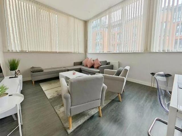 Edmund Street, Liverpool, 2 Bedroom Flat