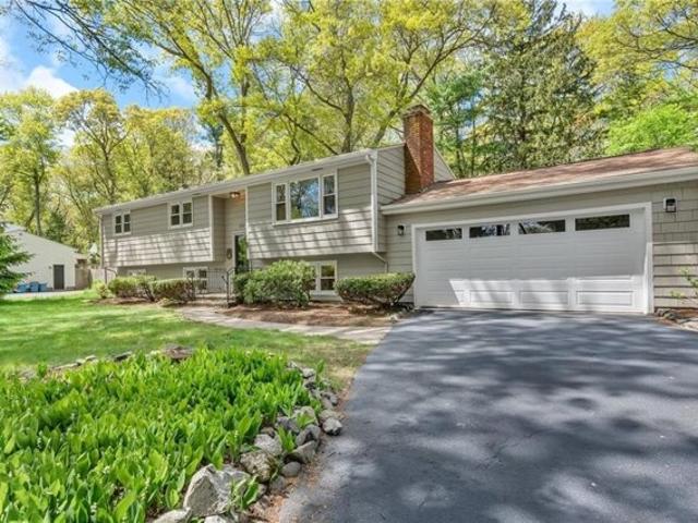 Edmond Dr, North Kingstown, Home For Sale