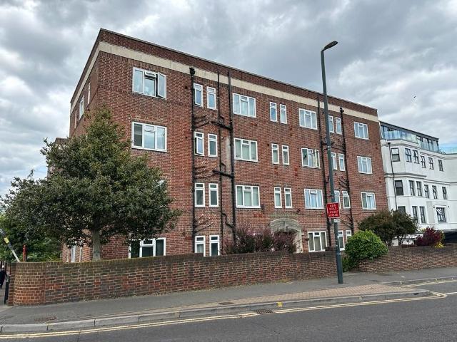 Edmondsham House, Terrace Road BH2, 1 bed flat to rent, £850 pcm | PrimeLocation