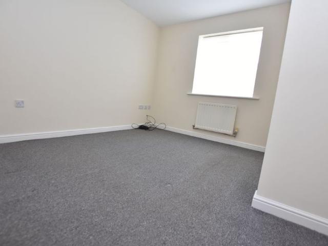 Edmonstone Crescent, Nottingham
