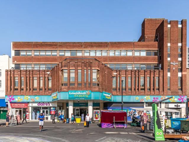 Edmonton N9, 2 bed flat to rent, £1,600 pcm | PrimeLocation