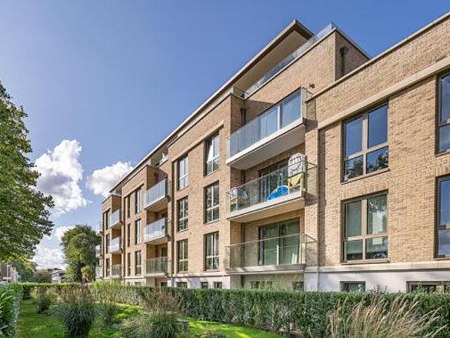 Edna Road, London, 1 Bedroom Flat