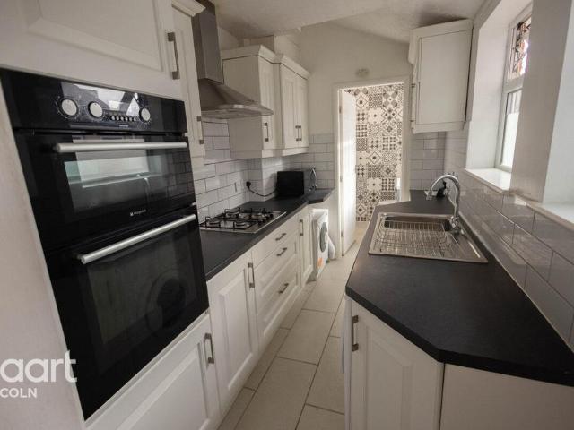 Edna Street, LINCOLN 3 bed terraced house to rent £1,095 pcm £253 pw