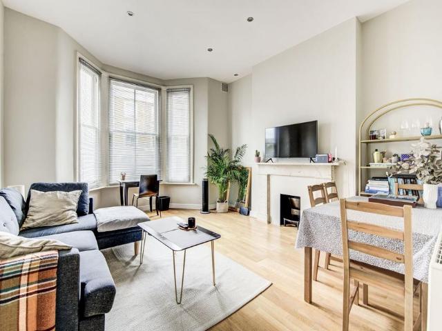 Edbrooke Road, Maida Vale, London, W9 1 bed flat to rent £2,600 pcm £600 pw