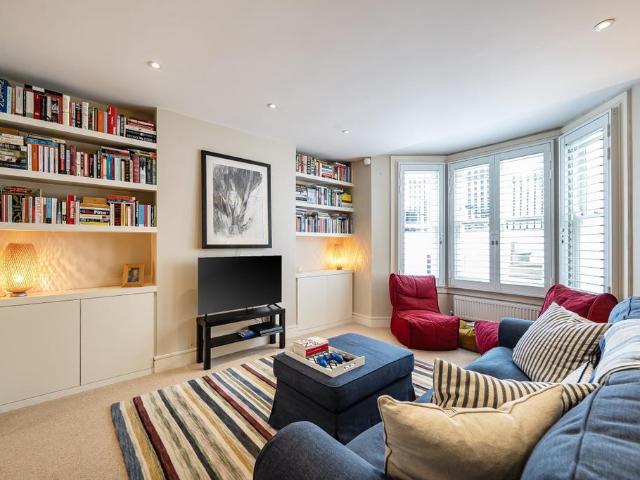 Edbrooke Road London W9 1 bed flat to rent £3,450 pcm £796 pw