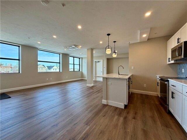 Eddy St Unit B, Providence, Condo For Sale