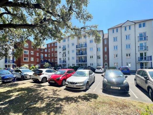 Eddington Court, Beach Road, 2 Bedroom Retirement
