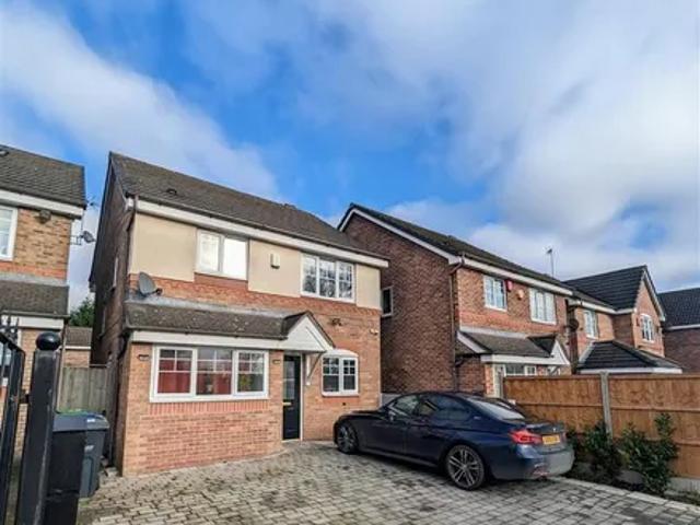 Edelweiss Close, Sandwell, WS5 4UX, United Kingdom | 3 bed house for rent #134813772 | Rentberry