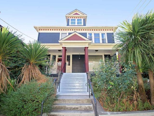 Eden On Everett 2 Bedroom Apartment for Rent at 1634 Nw Everett St, Portland, OR 97209 Northwest District