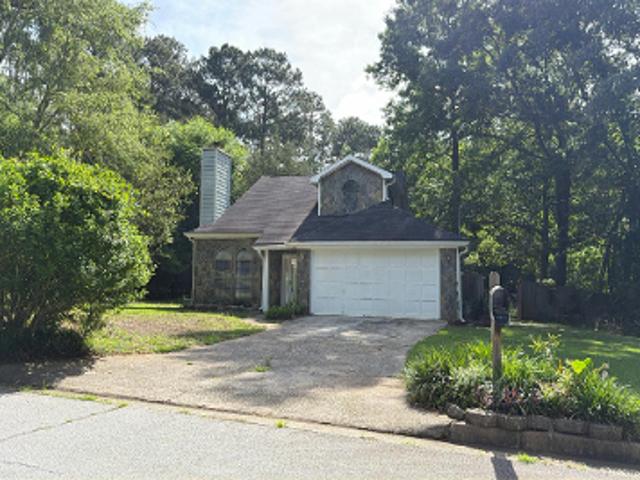 Eden Glen Dr SE
