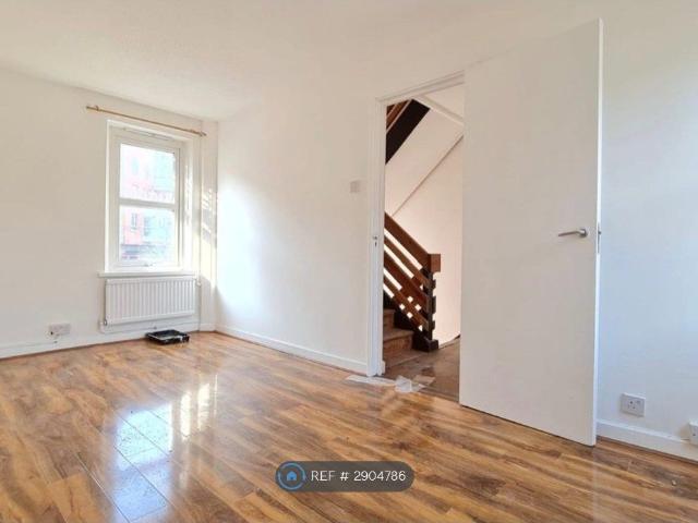 Eden Grove, London N7, 2 bed semi detached house to rent, £2,800 pcm | PrimeLocation