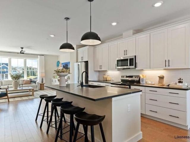 Eden Ln Unit An, Williston, Home For Sale