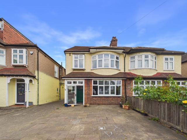 Eden Park Avenue, Beckenham BR3, 4 bed semi detached house to rent, £2,800 pcm | PrimeLocation