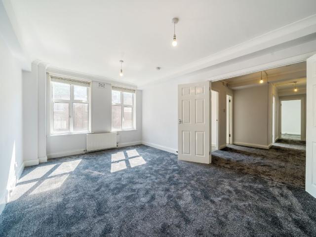 Edgware Road, Bayswater, London W2, 2 bed flat to rent, £2,600 pcm | PrimeLocation