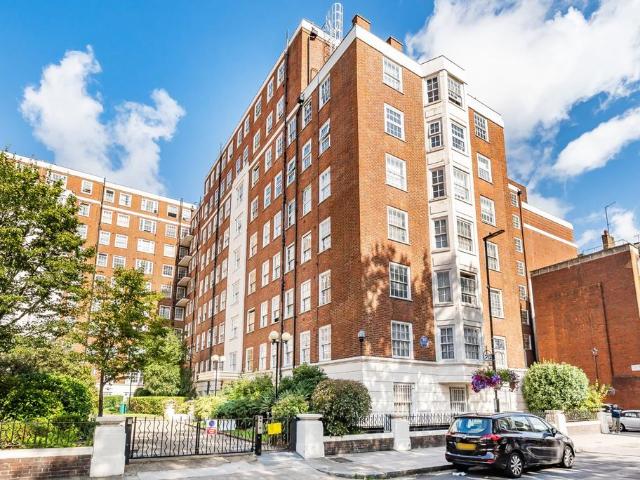 Edgware Road, Bayswater, London, W2 Studio to rent £1,650 pcm £381 pw