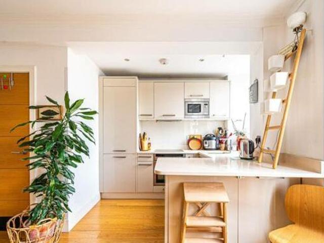 Edgware Road, Hyde Park Estate, 1 Bedroom Flat