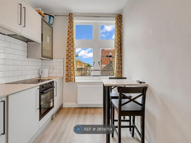 Edgware Road, London W2, Studio to rent, £1,650 pcm | PrimeLocation