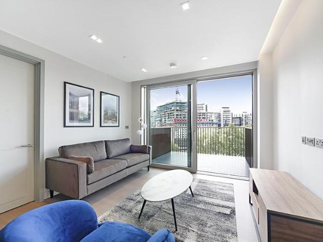 Edgware Road London W2 2 bed apartment to rent £4,225 pcm £975 pw