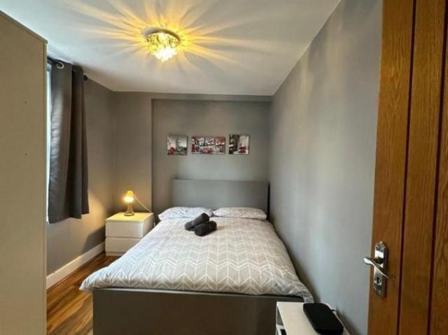Edgware Road, London W2, 2 bed flat to rent, £3,700 pcm | PrimeLocation