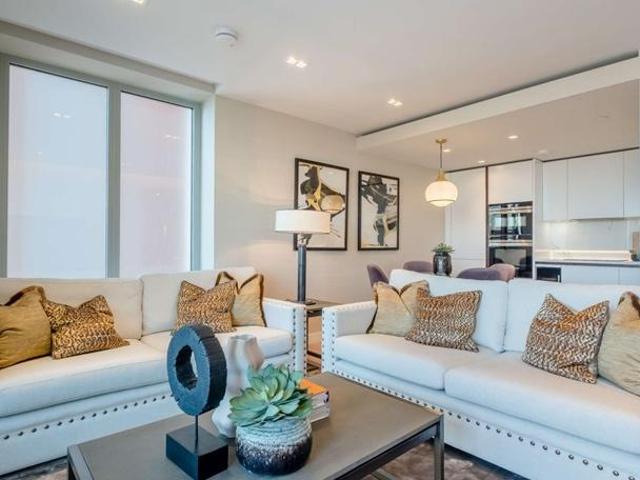 Edgware Road, London W2 2 bed property to rent £7,837 pcm £1,809 pw