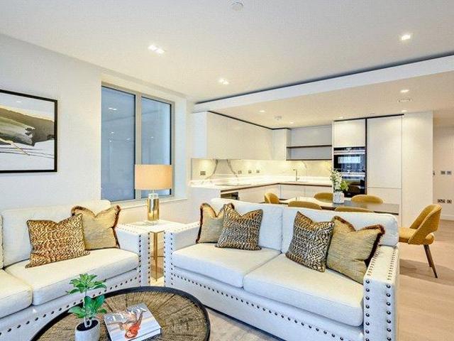 Edgware Road, London, W2 3 bed apartment to rent £8,662 pcm £1,999 pw