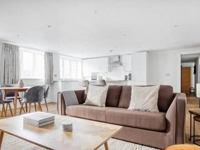 Edgware Road, London, 2 Bedroom Apartment