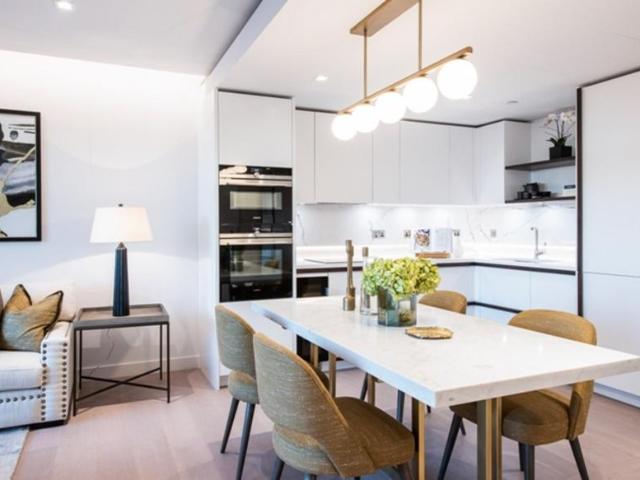 Edgware Road, Paddington, Greater. 2 bed flat to rent £7,540 pcm £1,740 pw