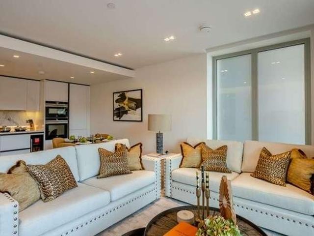 Edgware Road, Paddington, London, W2