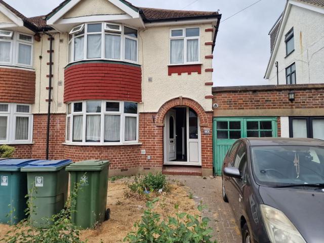 Edgware WD24, 4 bed semi detached house to rent, £2,100 pcm | PrimeLocation