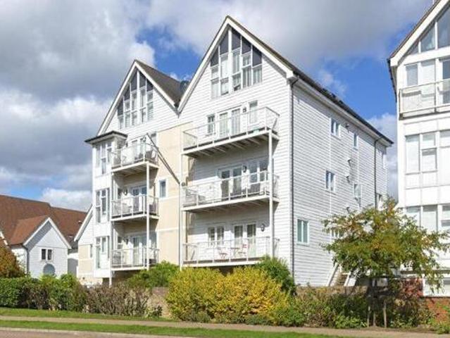 Edgar Close, Kings Hill, 3 Bedroom Apartment