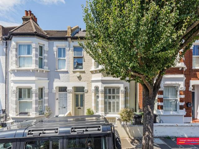 Edgarley Terrace, London, SW6 2 bed flat to rent £2,600 pcm £600 pw