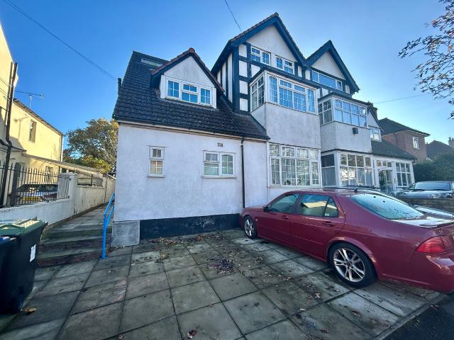 Edgbaston, Birmingham B17, 1 bed flat to rent, £725 pcm | PrimeLocation