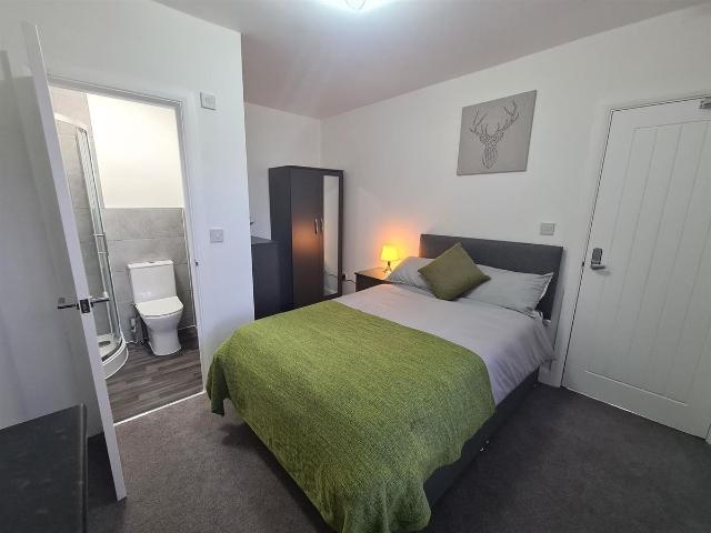 Edgbaston Road, Smethwick, Birmingham B66, Room to rent, £685 pcm | PrimeLocation