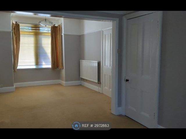 Edgcumbe Avenue, Plymouth PL1, 2 bed terraced house to rent, £1,133 pcm | PrimeLocation
