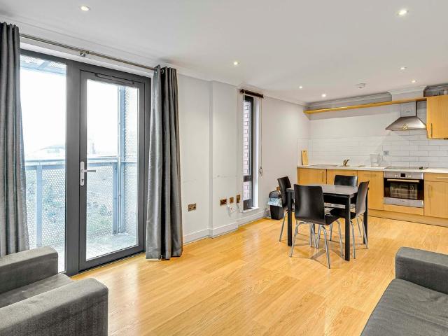Edge Apartments, London E15, 2 bed flat to rent, £2,300 pcm | PrimeLocation
