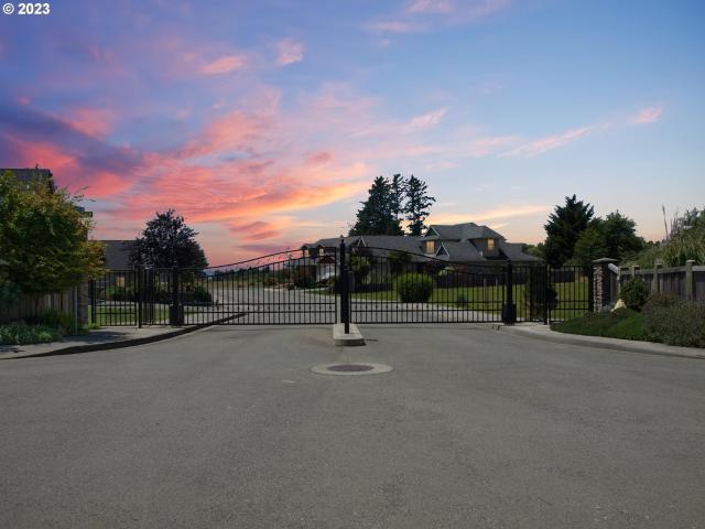 Edge Cliff DR # 11