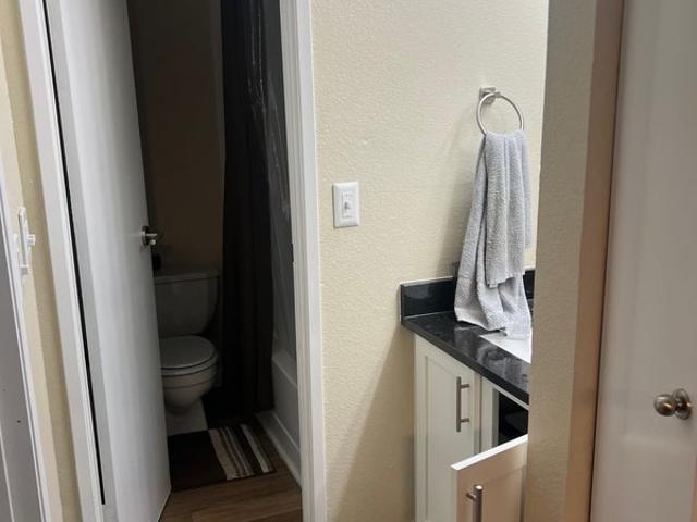 Edge DTC Roomate Needed