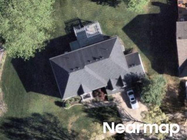Edge Grove Dr