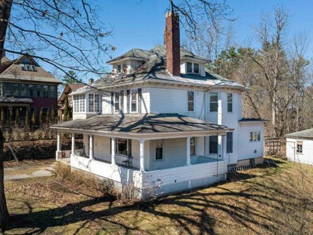 Edge Hill Rd, Saint Johnsbury, Home For Sale