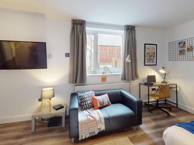 Edge Lane, Liverpool L7, 1 bed flat to rent, £839 pcm | PrimeLocation