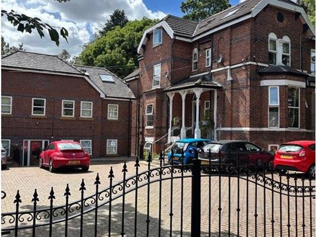 Edge Lane, Manchester M21, 1 bed flat to rent, £900 pcm | PrimeLocation