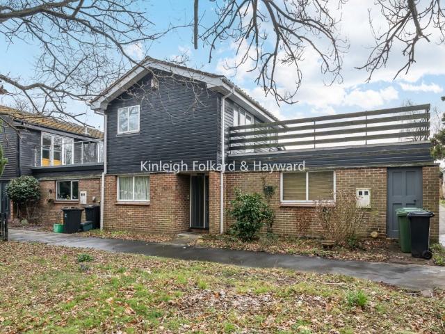 Edgeborough Way, Bromley BR1, 5 bed detached house to rent, £3,000 pcm | PrimeLocation