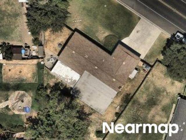 Edgebrook Dr