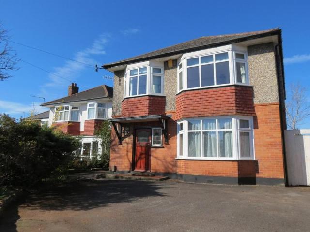 Edgehill Road, BH9 4 bed detached house to rent £1,850 pcm £427 pw